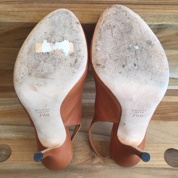 Gucci | Shoes | Gucci Pump With Rose Detail | Poshmark